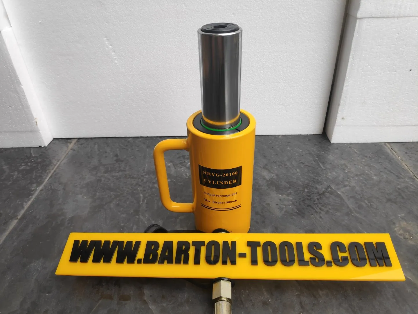 Single Acting Hydraulic Cylinder / Silinder Hidrolik 20 Ton 100mm Stroke - HHYG-20100 - BARTON ...