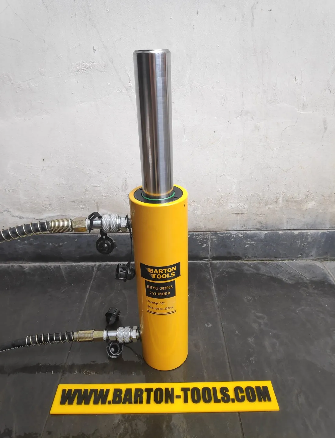 Double Acting Hydraulic Cylinder / Silinder Hidrolik 30 Ton 200mm ...